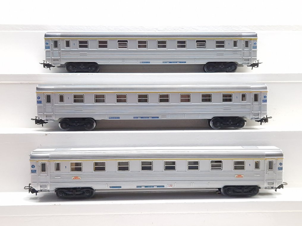 Märklin H0 - 4050/4076 - Model train passenger carriage (3) - 3 express train carriages 1st ...