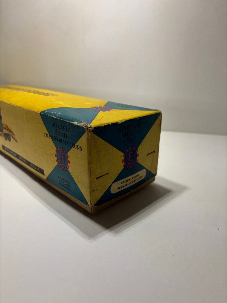 Jouets France - Camion miniature - Pacific Low Loader with Transformers ...