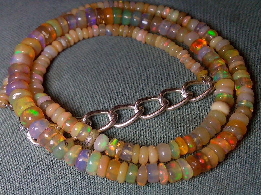 Prachtige natuurlijke opalen 53 centen- 10.6 g - online veiling Catawiki