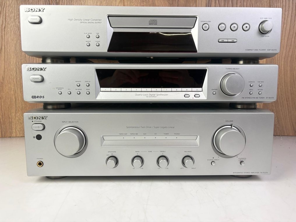 Sony - Receptor TA-FE370 + Tuner ST-SE370 + Leitor de CD CDP-XE270 Conjunto estéreo - Catawiki