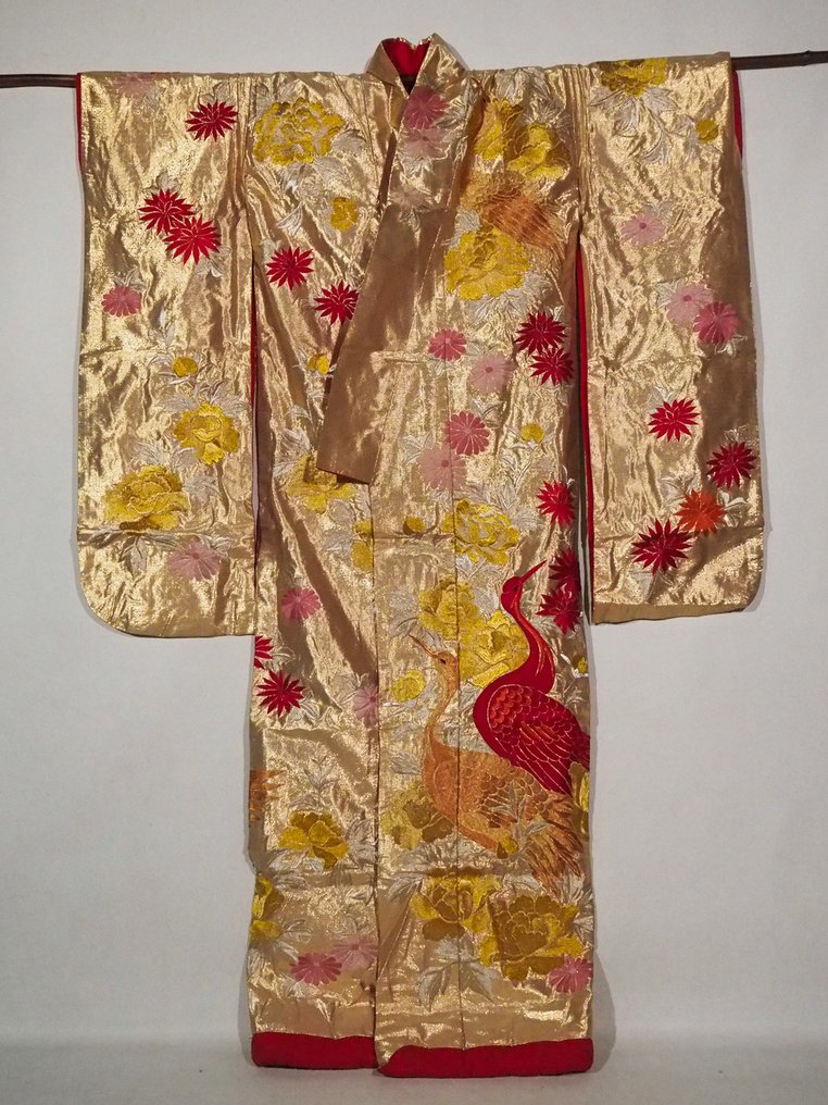 Bellissimo kimono, iro-uchikake - Seta - Periodo Heisei (1989-presente ...