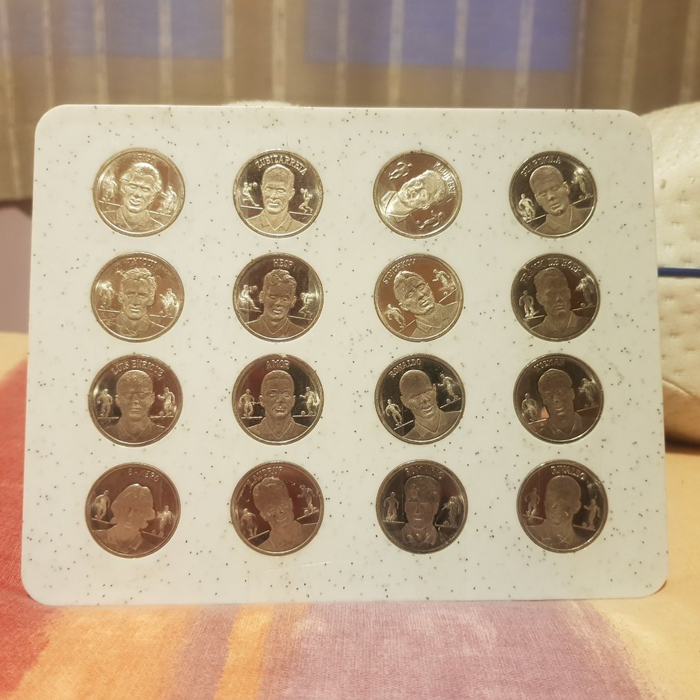 FC Barcelona - Colección oficial de monedas. F.C.Barcelona (Centenario 1899-1999) - 16 monedas ...