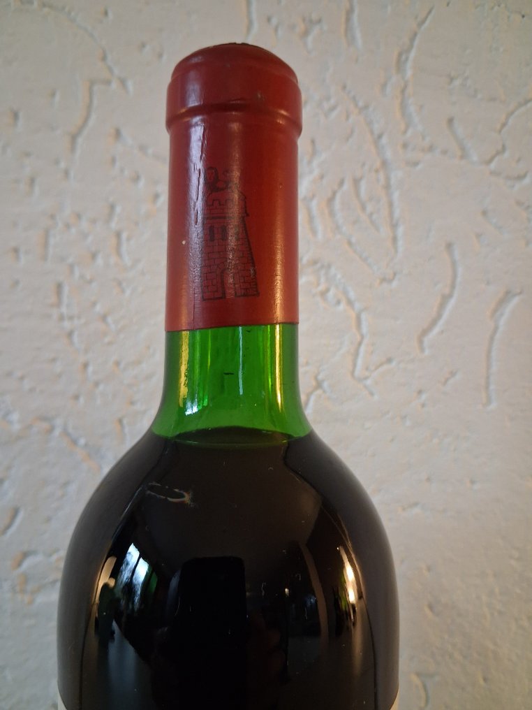 1974 Chateau Latour - Bordeaux, Pauillac 1er Grand Cru Classé - 1 Bottle (0.72L) - auction ...