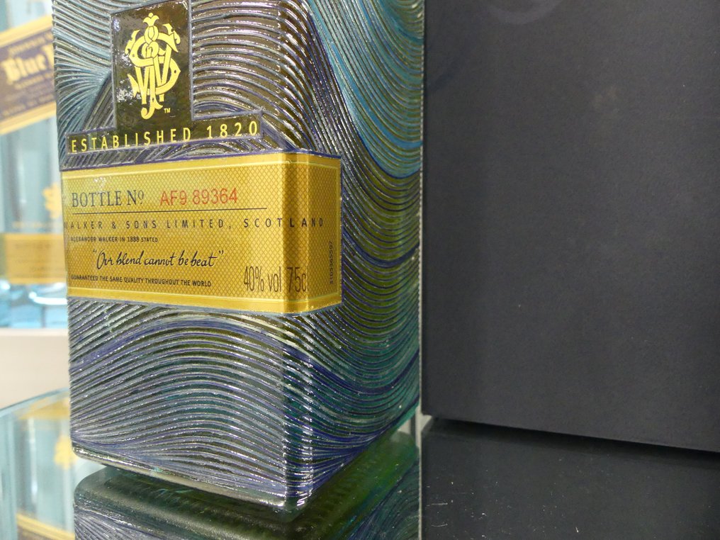Johnnie Walker Blue Label Aguas De Vida - Hilos De La Tierra from ...