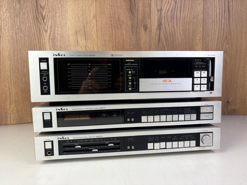 Inkel - Amplificatore AD2210 + Sintonizzatore TD2010 + Lettore cassette CD2310 Set stereo - Catawiki