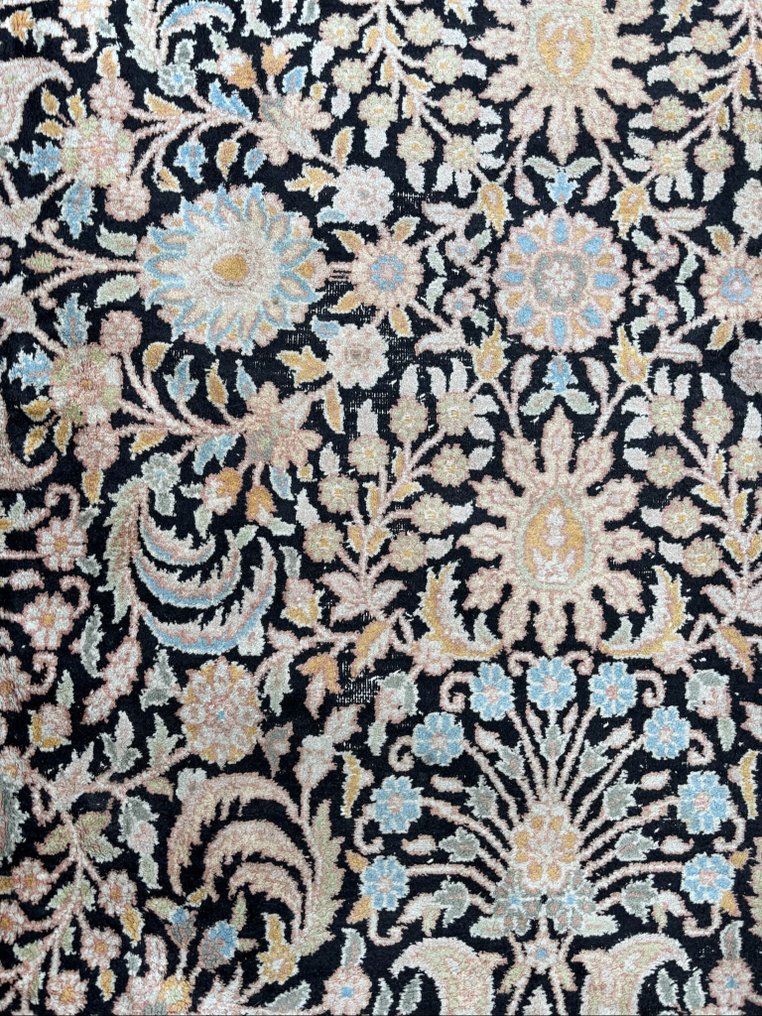 Therefore - Rug - 333 cm - 240 cm - India - XL - Art Deco - auction ...