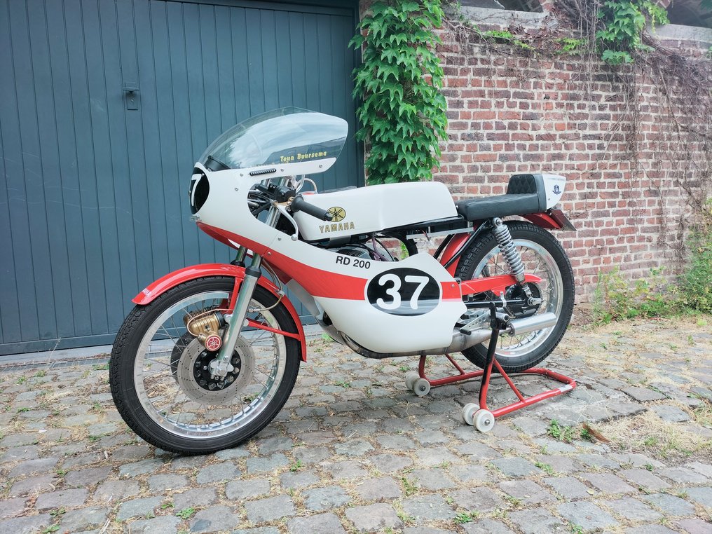 Yamaha - RD - Classic Racer - Ken Anderson replica - 250 cc - 1977 ...