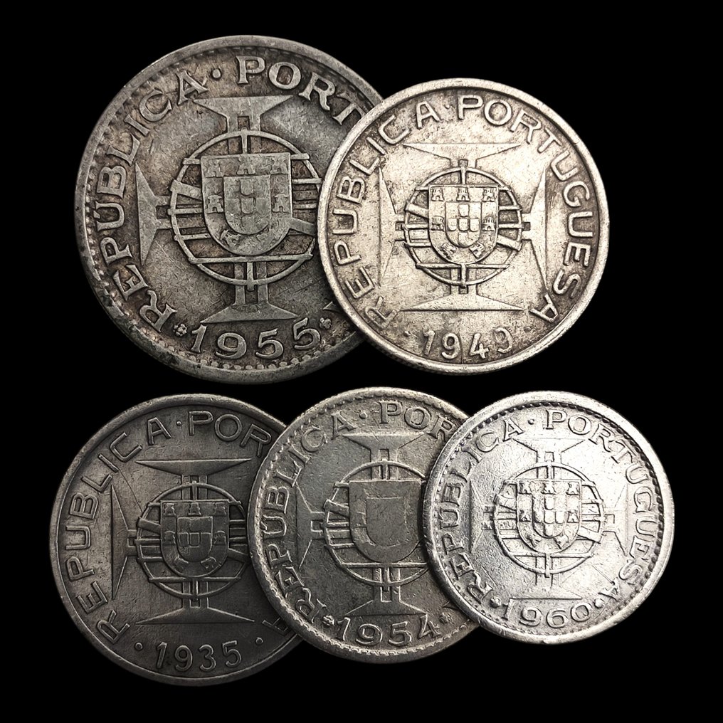 Moçambique português. Lot with 5 Silver Coins (3x 5 Escudos + 1x 10 ...