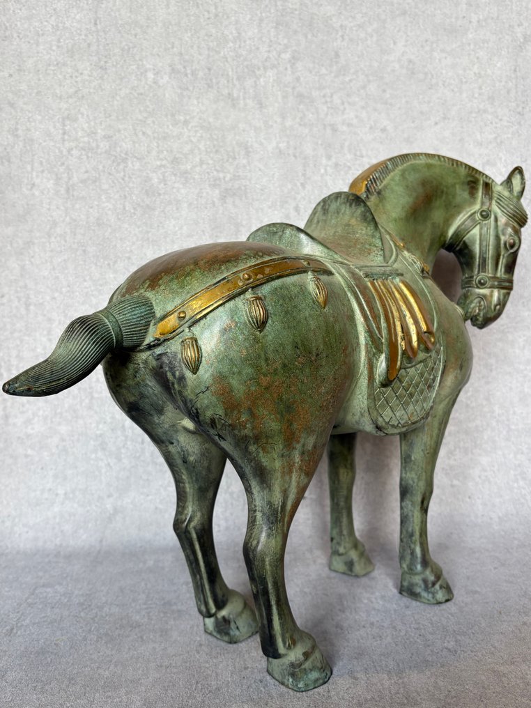 Tang-Stijl paard 53 cm / 8.8 kg - Brons - China - 20e eeuw - online ...