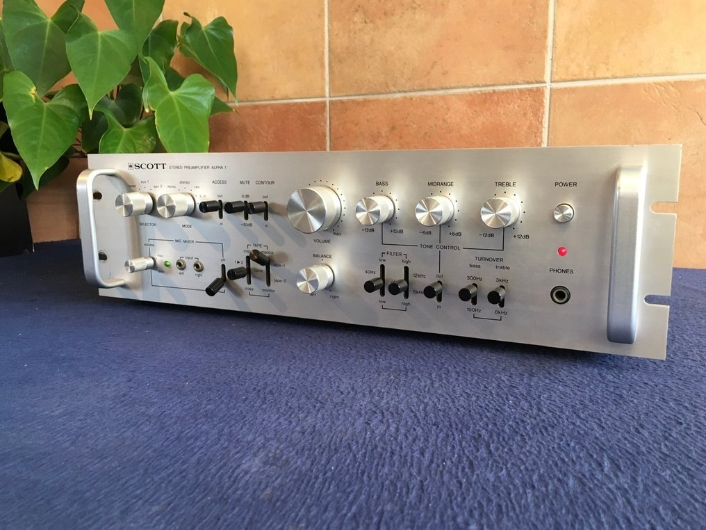 H.H. Scott - Alpha 1 Preamplifier - auction online Catawiki