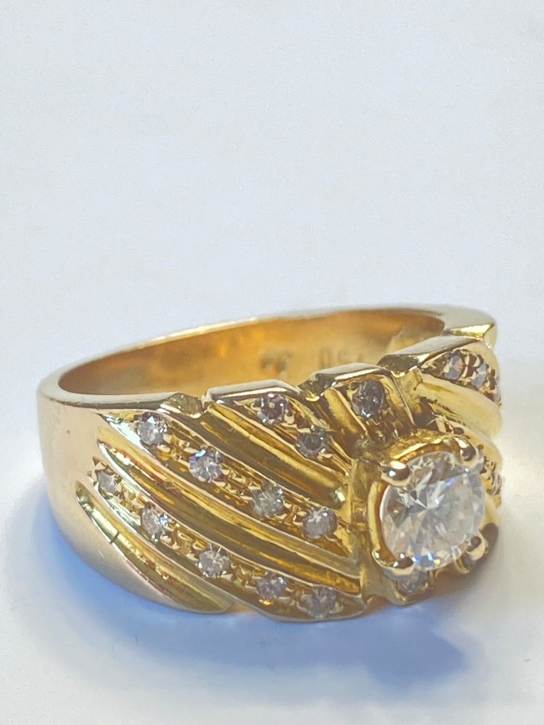 Sans Prix de Réserve - Bague - 18 carats Or jaune - 0.98ct. tw. Diamant (Naturelle) - Diamant ...