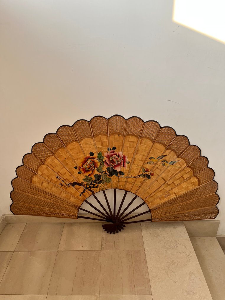 Hand fan - Bamboo - Big Fan - auction online Catawiki