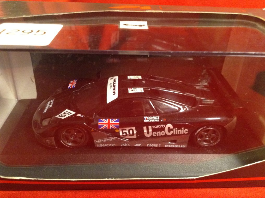 MiniChamps 1:43 - Model race car - ref. #154359 McLaren F1 GTR "Ueno Clinic" winner 24h Le Mans ...
