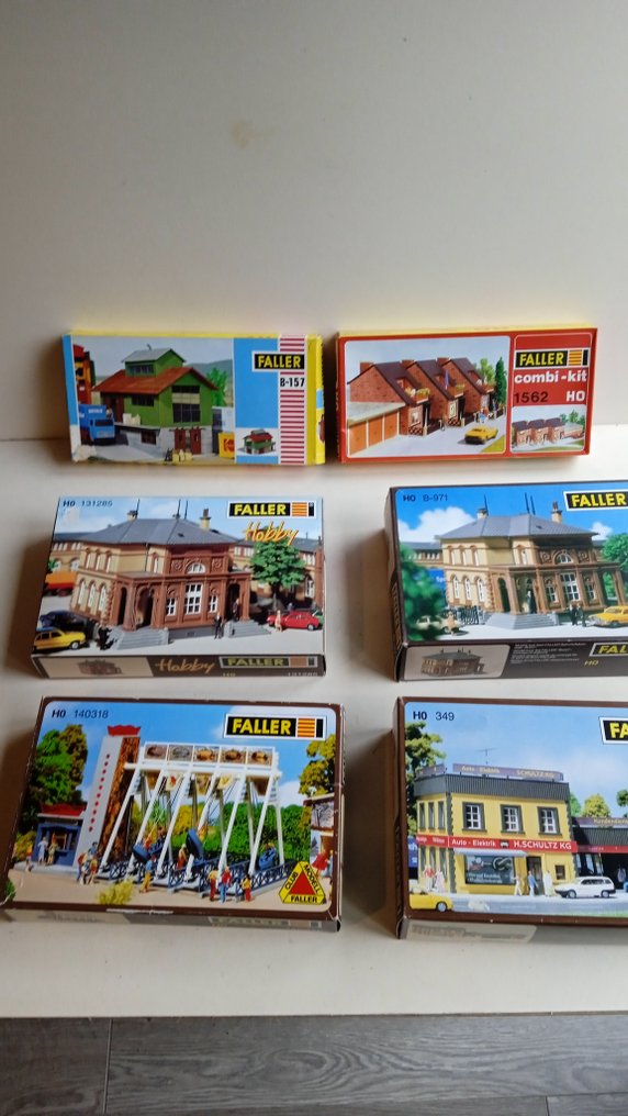 Faller H0 - Model train buildings (6) - auction online Catawiki