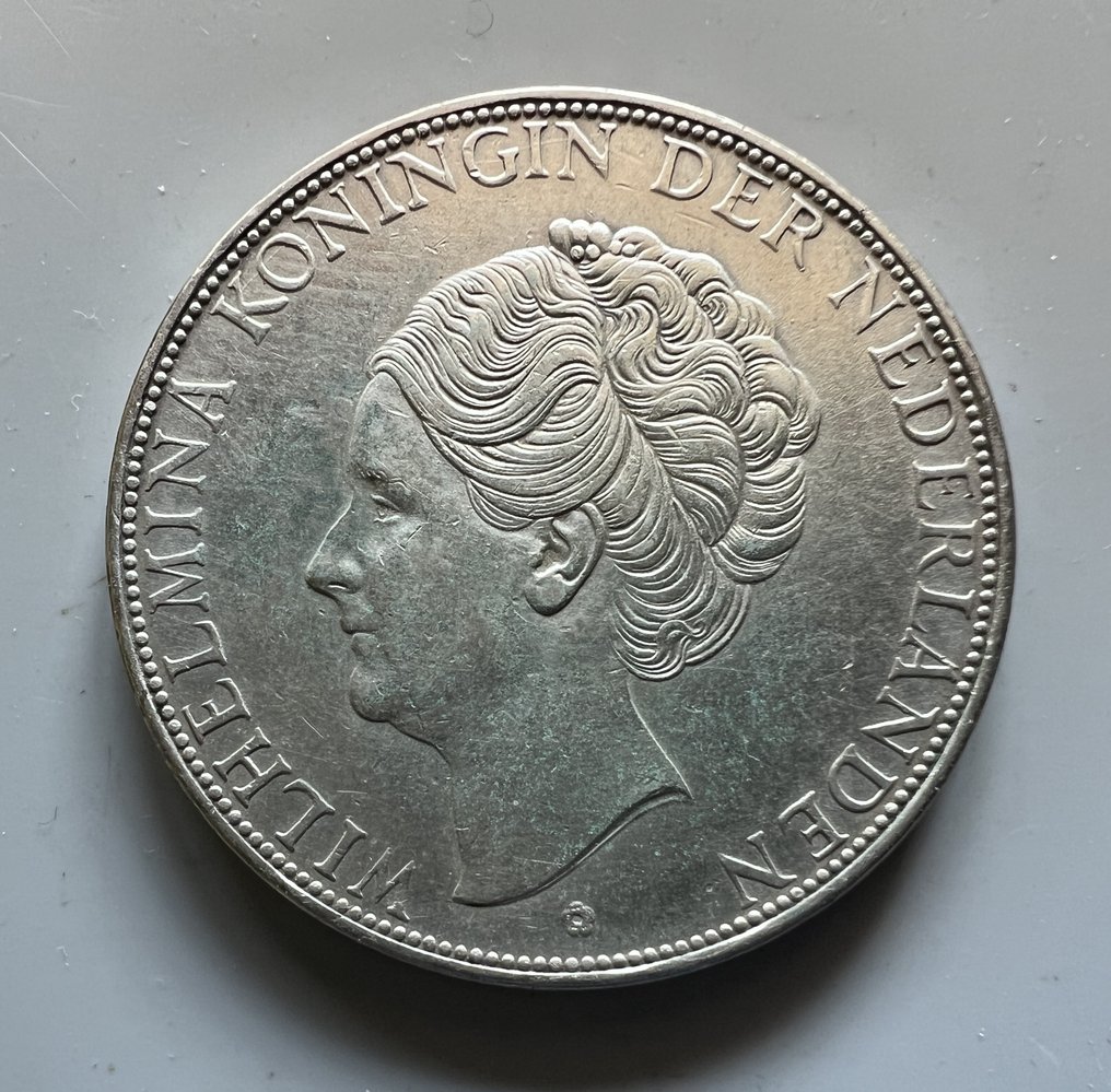Netherlands. Wilhelmina. 2 1/2 Gulden 1933 Grof haar (No Reserve Price) - auction online Catawiki