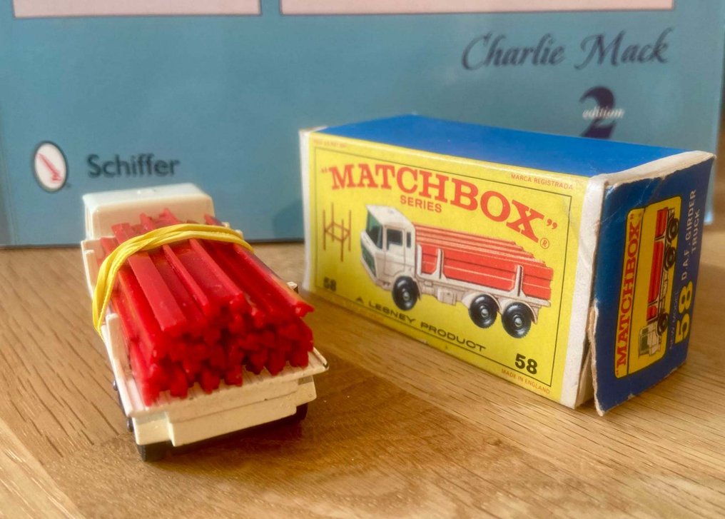 Matchbox - Model truck - Matchbox Series 58 DAF Girder Truck, Boxed in ...