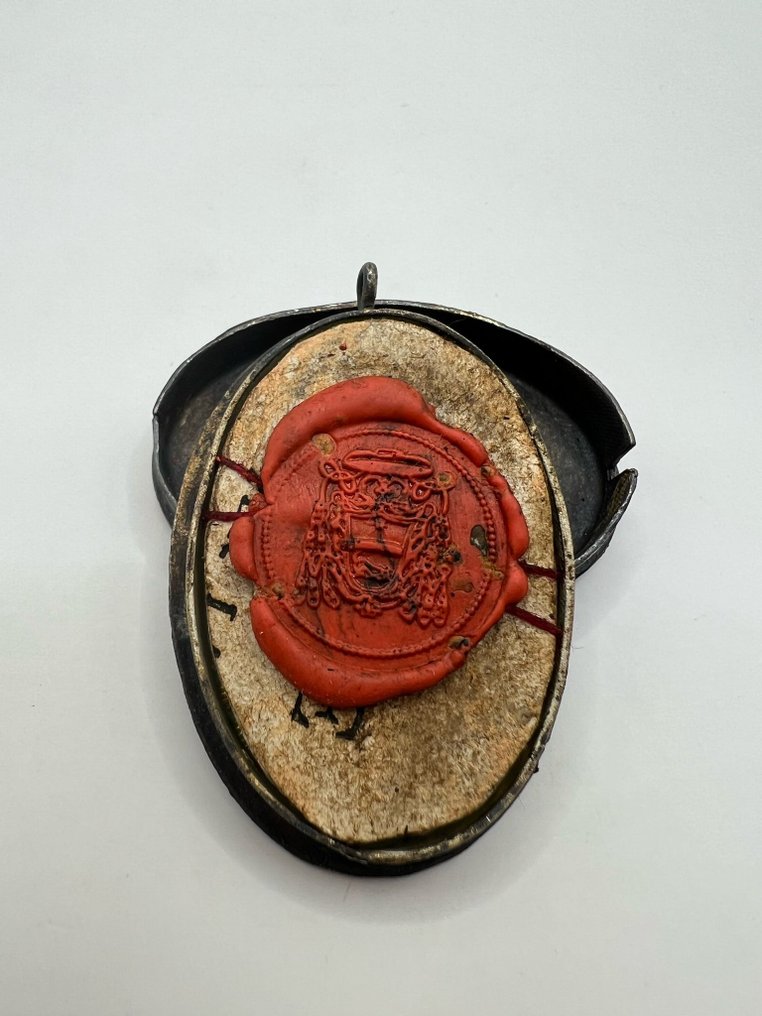 Relic - Silver, golden scroll - 1850-1900 - Multiple Relic - auction ...