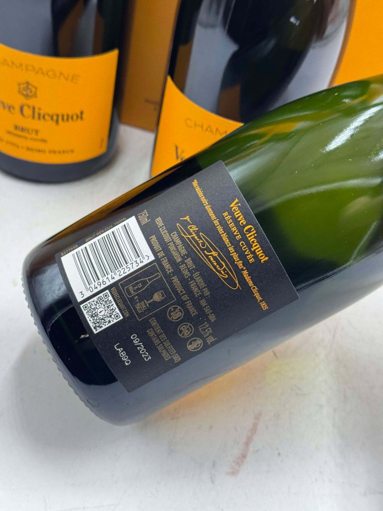 Veuve Clicquot, Reserve cuvée - Champagne Brut - 3 Garrafas (0,75 L) - Catawiki