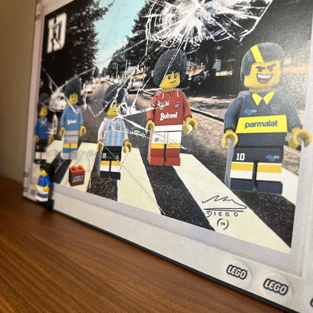 LEGO - Limited Editions - Maradona Lego Original Art - 2020+ - Italy ...