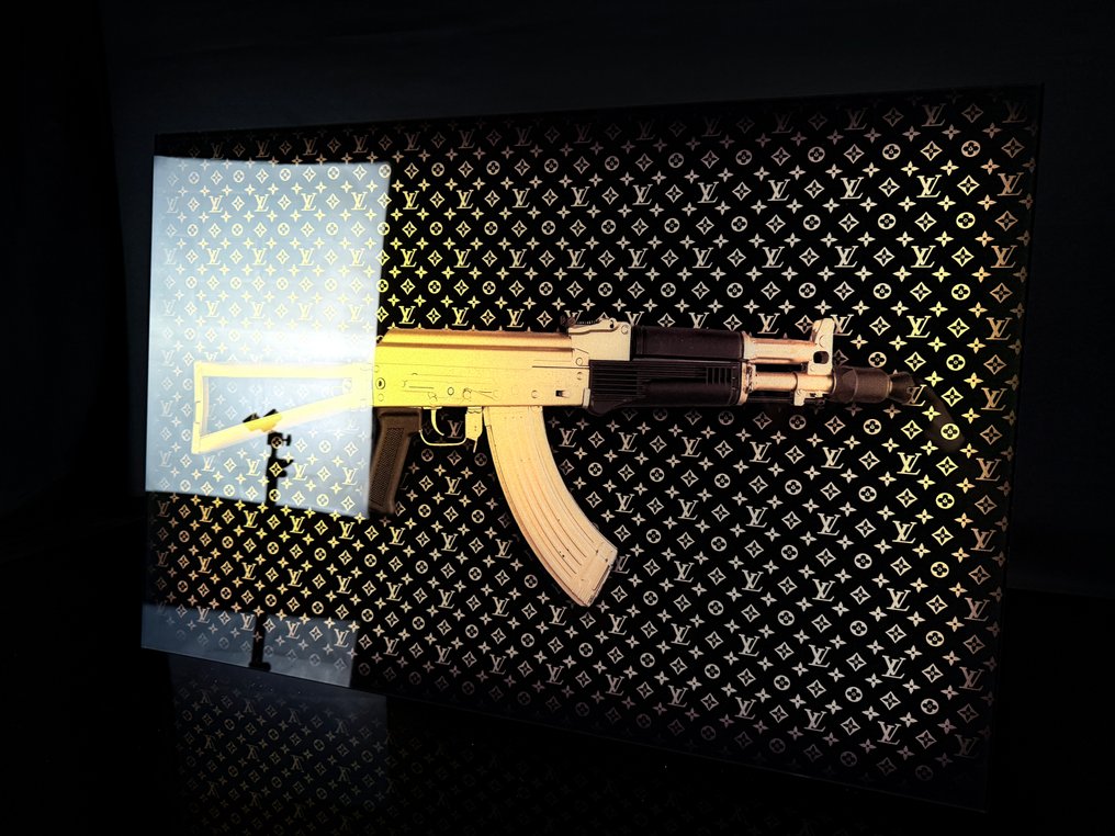 Mike Blackarts - Luxury LV AK - Gold Edition Artwork - auction online Catawiki
