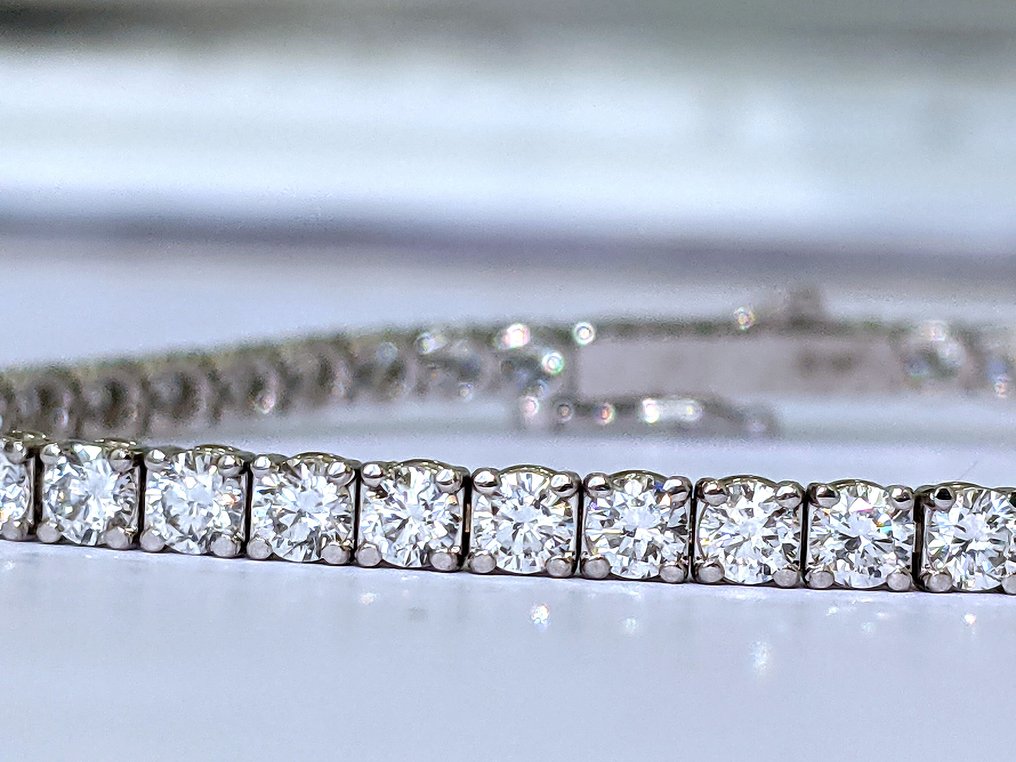 No Reserve Price - Tennis bracelet - 14 kt. White gold - 5.26ct. tw. Diamond (Lab-grown) - D-E ...