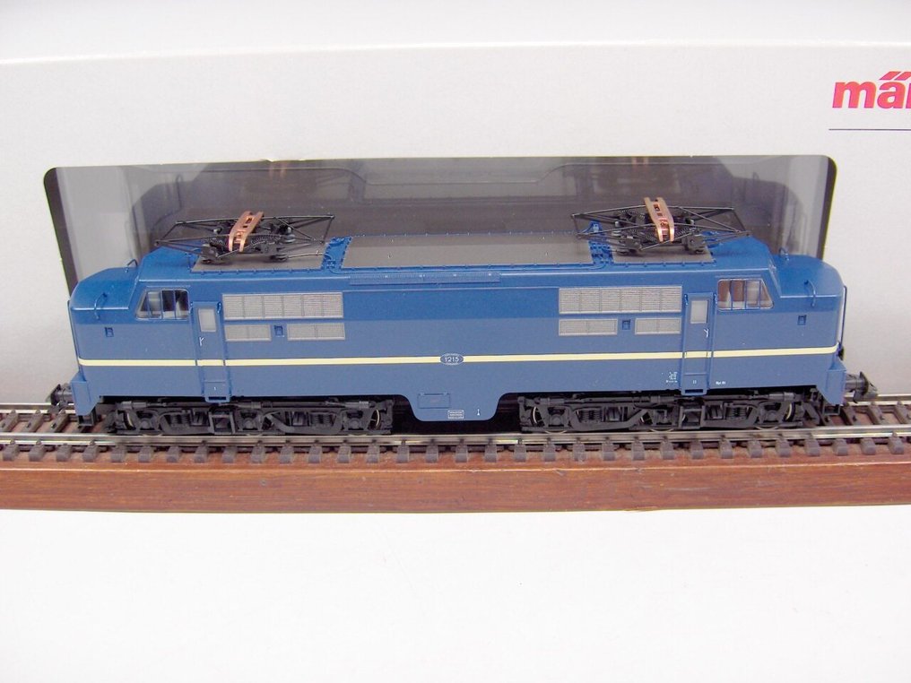 Märklin H0 - 37121 - Elektrolokomotive (1) - Serie 1200 - NS - auktion Catawiki