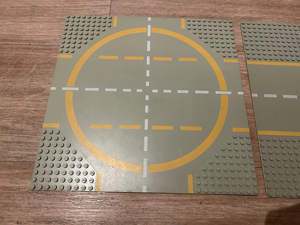 LEGO Baseplates - Space - Lego 306 Two Lunar Landing Plates - auction ...