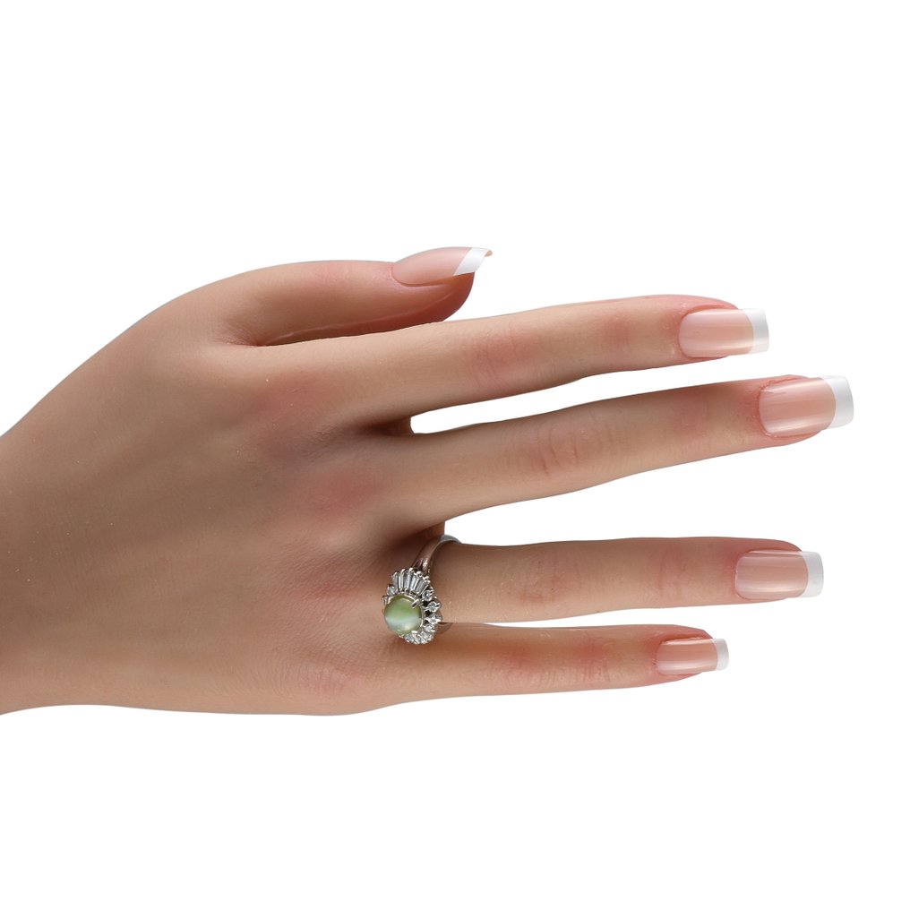 Ring Platinum, Platinum 0.91ct Diamond and Cat’s Eye Ring - 0.91ct. tw. - auction online Catawiki