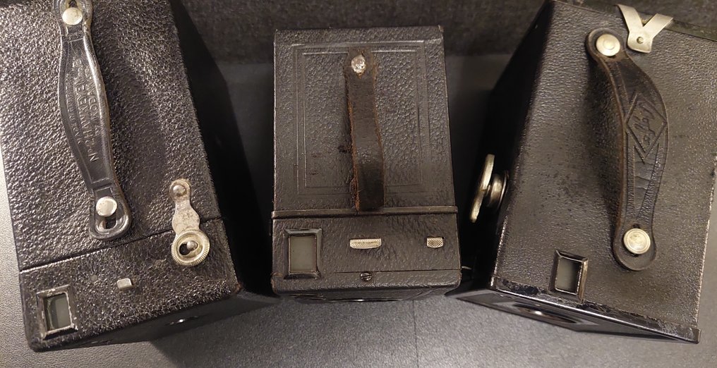 Agfa, Kodak, Zeiss Ikon Box Tengor mit Goerz Frontar DRP / Box 44 ...