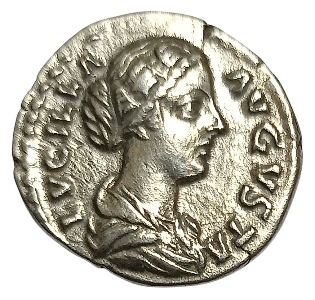 Imperio romano. Lucilla (Augusta, AD 164-182/3). Denarius Rome 176-180 ...