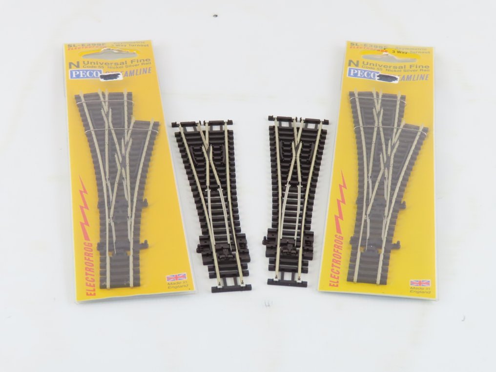 Peco N - SL-E393F/SL-E397F - Model train tracks (4) - Four hand switches code 55, three-way and ...