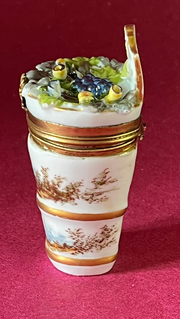 Samson - Box - Porcelain - Fly box - auction online Catawiki