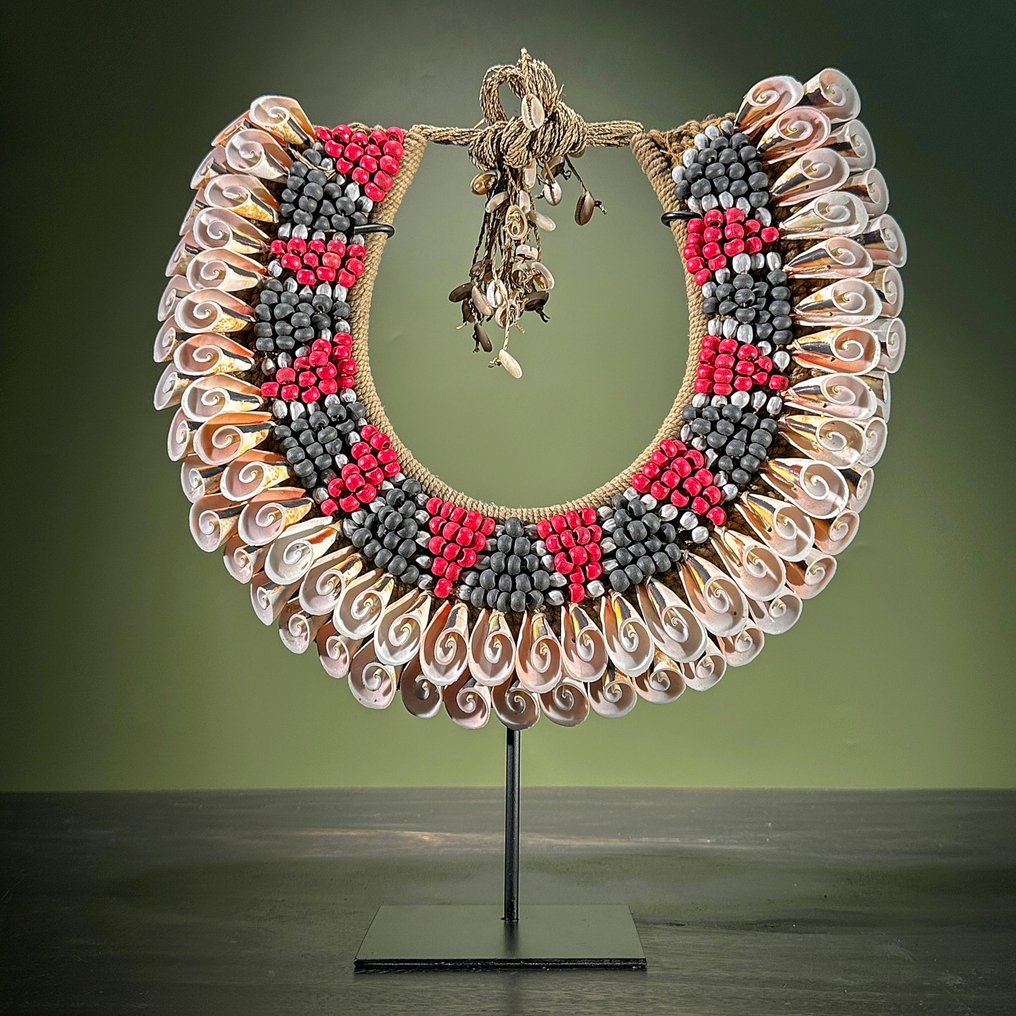 Decorative ornament - NO RESERVE PRICE - SN2 - Decorative Shell ...