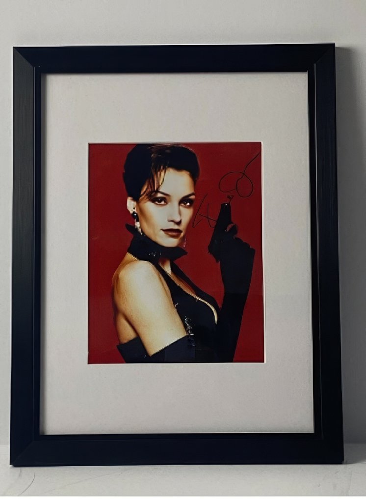 Xenia Onatopp(Famke Janssen) - James Bond 007: GoldenEye - Bond girl Xenia Onatopp (Famke ...