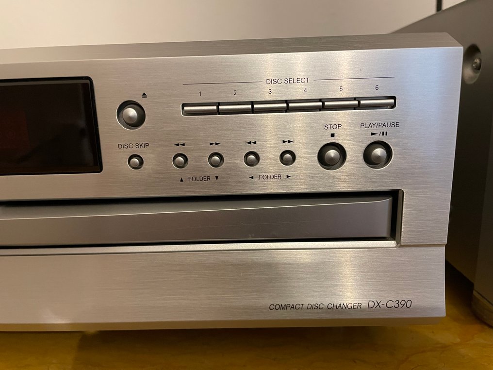 Onkyo - DX-C390 - 6 CD CD player - auction online Catawiki