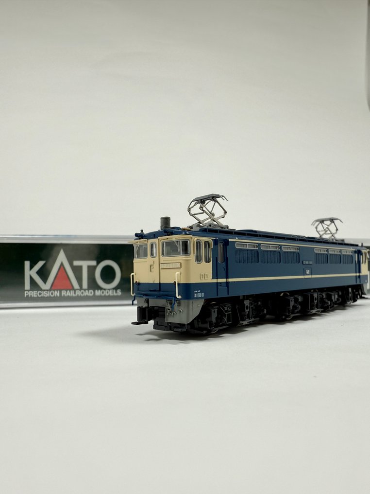 Kato N - 3061-1 - Model train (1) - EF65 1000 Late Version - JR - auction online Catawiki