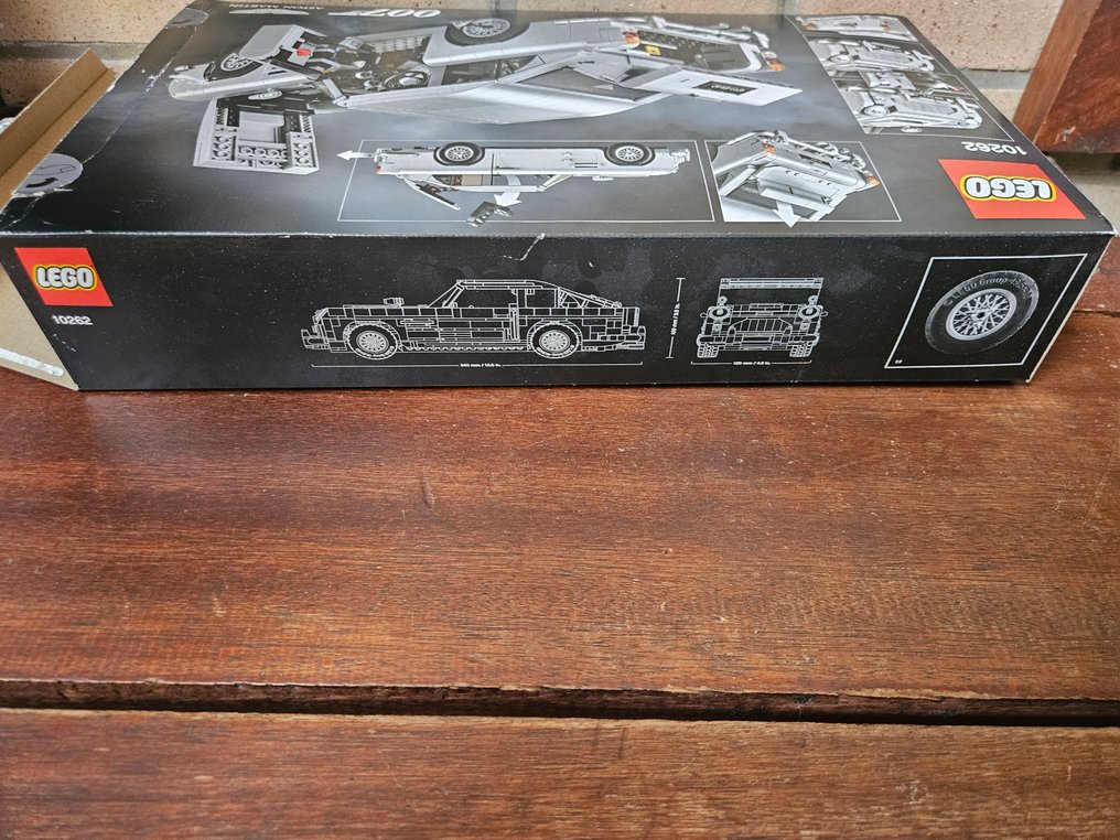 Lego Set - 10262 - Classic, Creator Expert - James Bond Aston Martin ...