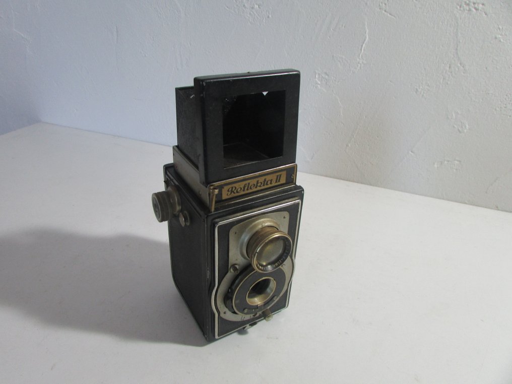 Spartus Reflekta II (links), Spartus Full-Vue (rechts) Analogue camera ...