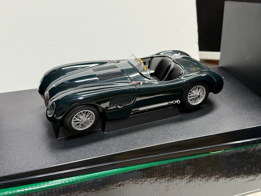 Autoart 1:18 - Model race car - Autoart 73500 - Jaguar C-Type - Green 1 ...