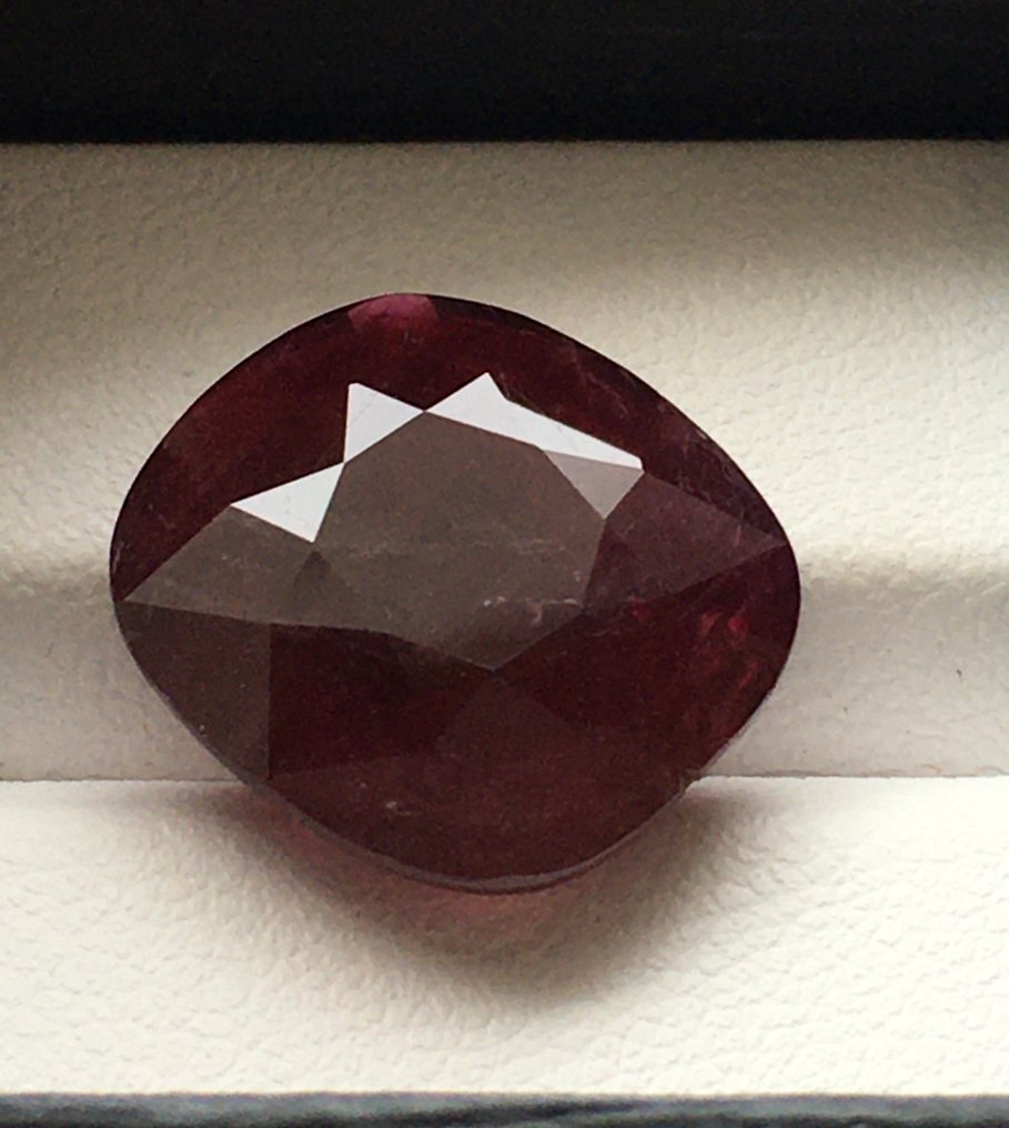 No Reserve Price - 1 pcs Red Ruby - 15.07 ct - Lotus Gemology - NO HEAT ...