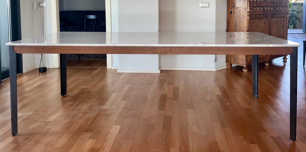 Arflex - Claesson koivisto rune - Dining table - hug - Carrara marble ...