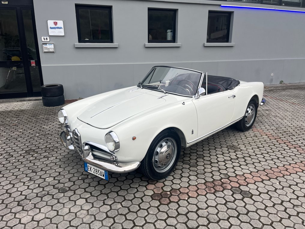 Alfa Romeo - Giulietta Spider 1300 - 1960 - auction online Catawiki