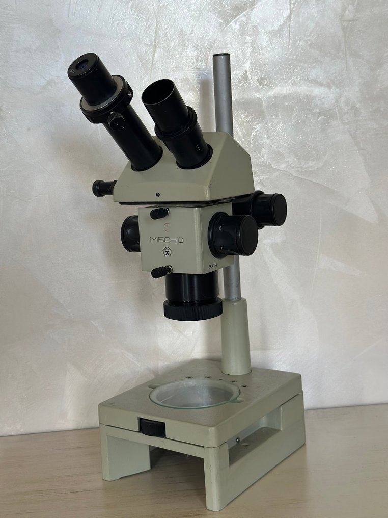 Stereo Microscope MBC-10 – Soviet preparation microscope - 1950-1960 - auction online Catawiki