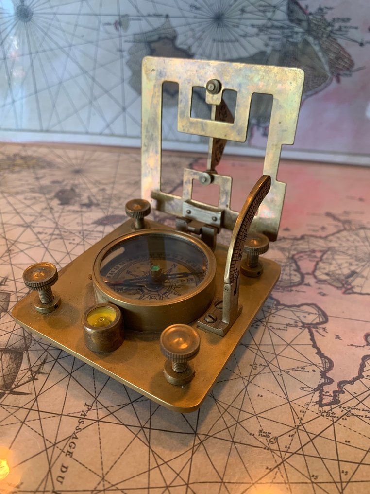 Compass - Gilt brass - Solar sundial compass replica - auction online ...
