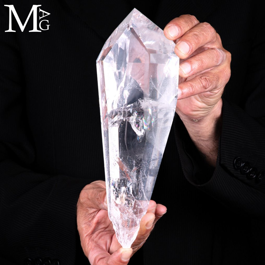 Cristaux de la connaissance perdue Quartz Lemurian extra clair avec des ...