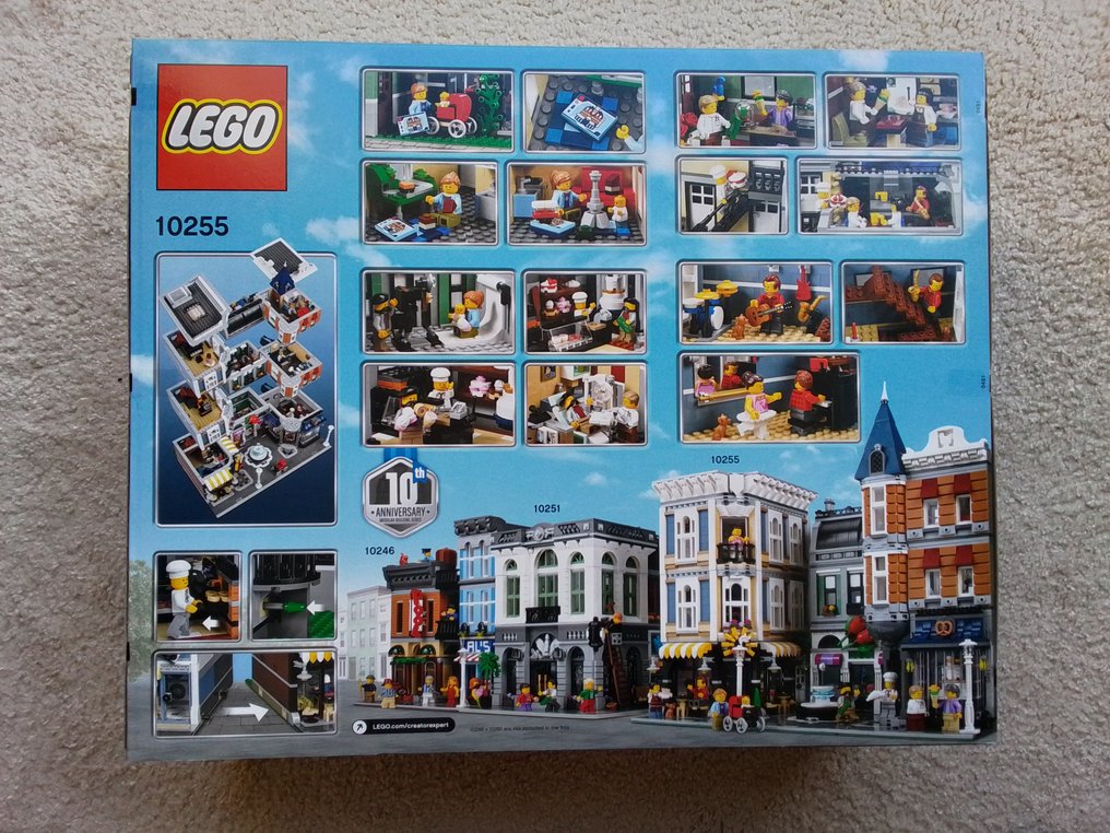 Lego Set - 10255 - Creator Expert - Assembly Square - online veiling ...