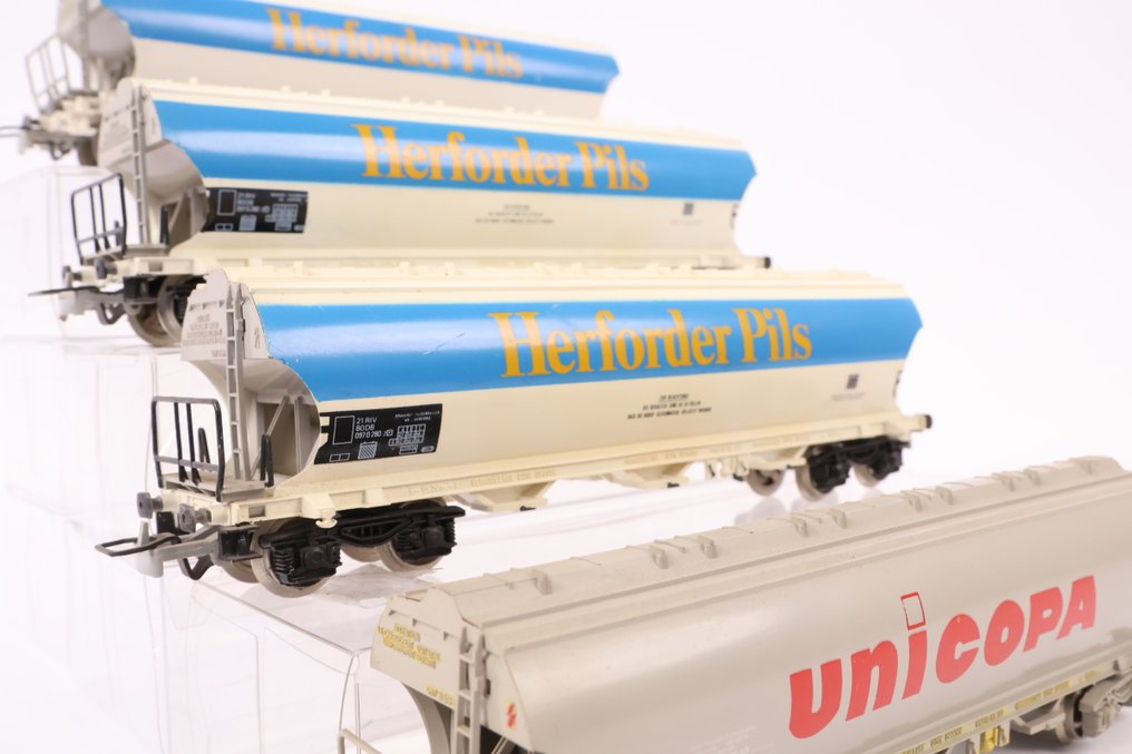 Jouef H0 - Model train freight carriage (4) - Four freight wagons ...