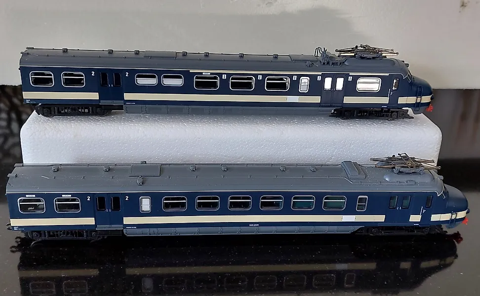 Zugeinheit Piko Veolia im Angebot in Online Auktion