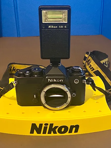 Flash Cameras & Optical Equipment for Sale in Online Auctions