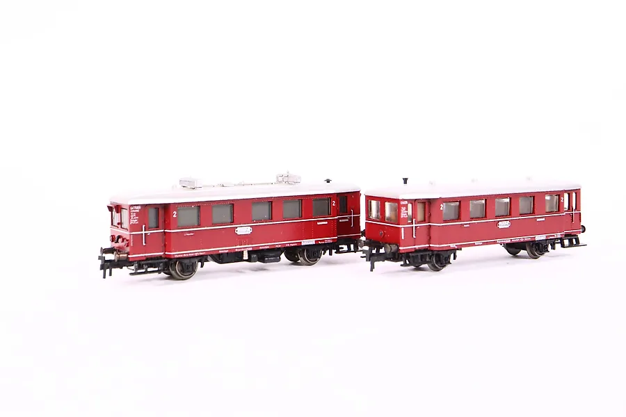 DR (DDR) Train unit Model Trains for Sale in Online Auctions